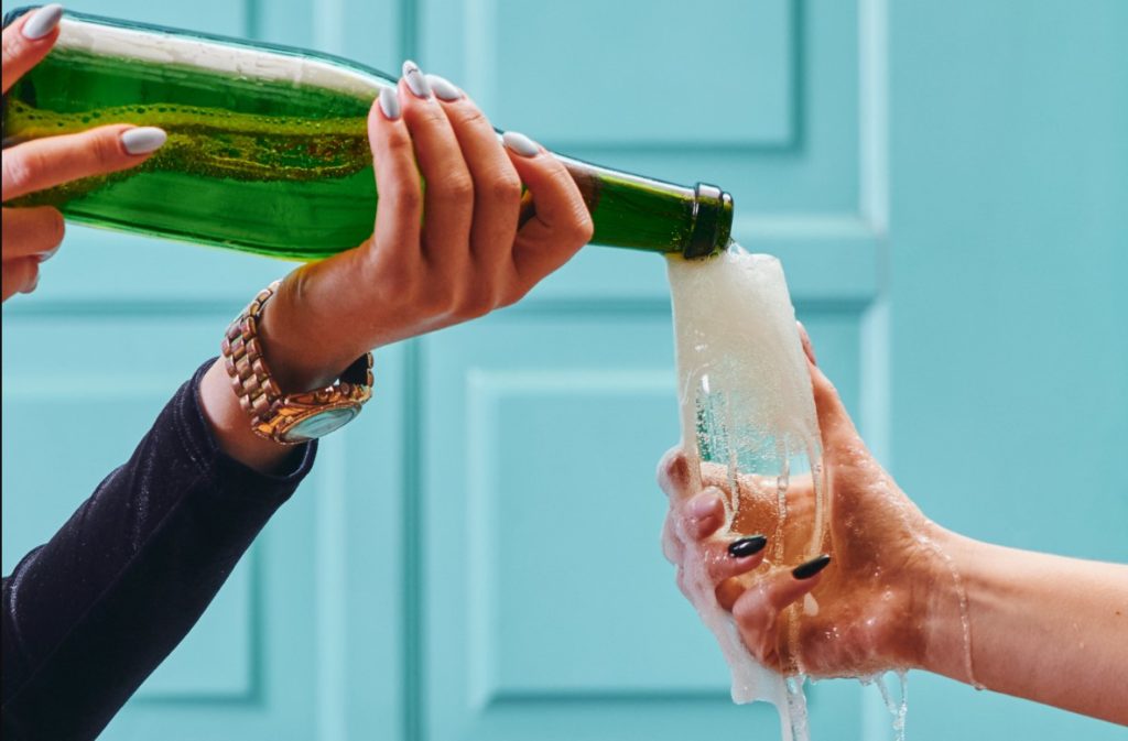 Binge Drinking: Symptoms, Risks, and Prevention